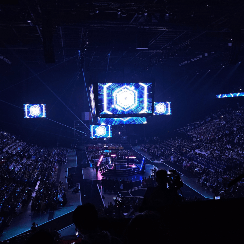 Carla et Jade bénévoles au Worldskills - Actualité Lyon - Tunon